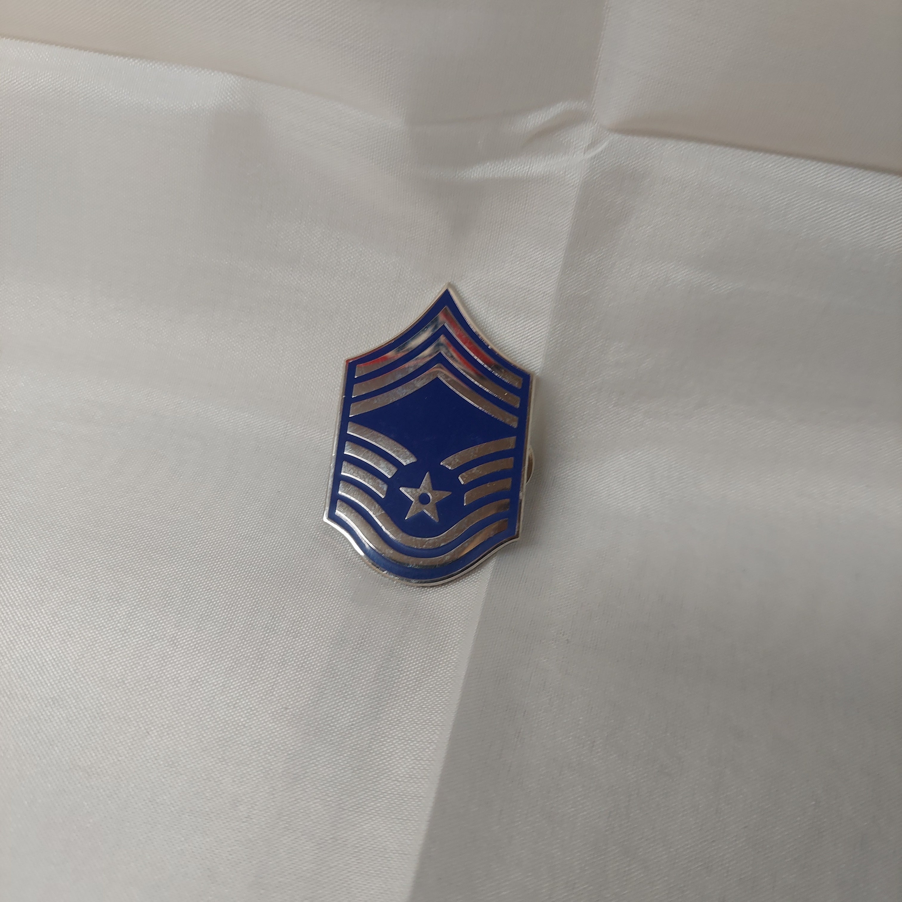 USAF Uniform Pins – The Command Bunker