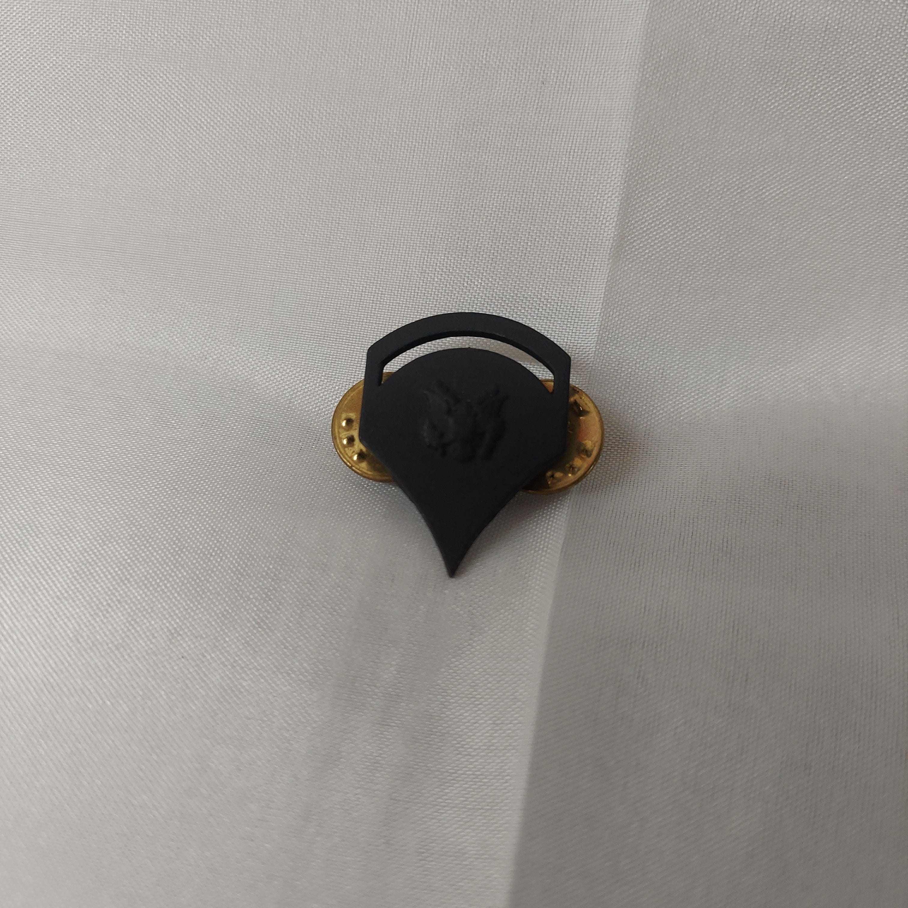 Army Specialist E5 Insignia Rank PinArmy Specialist E5 Rank Insignia P ...