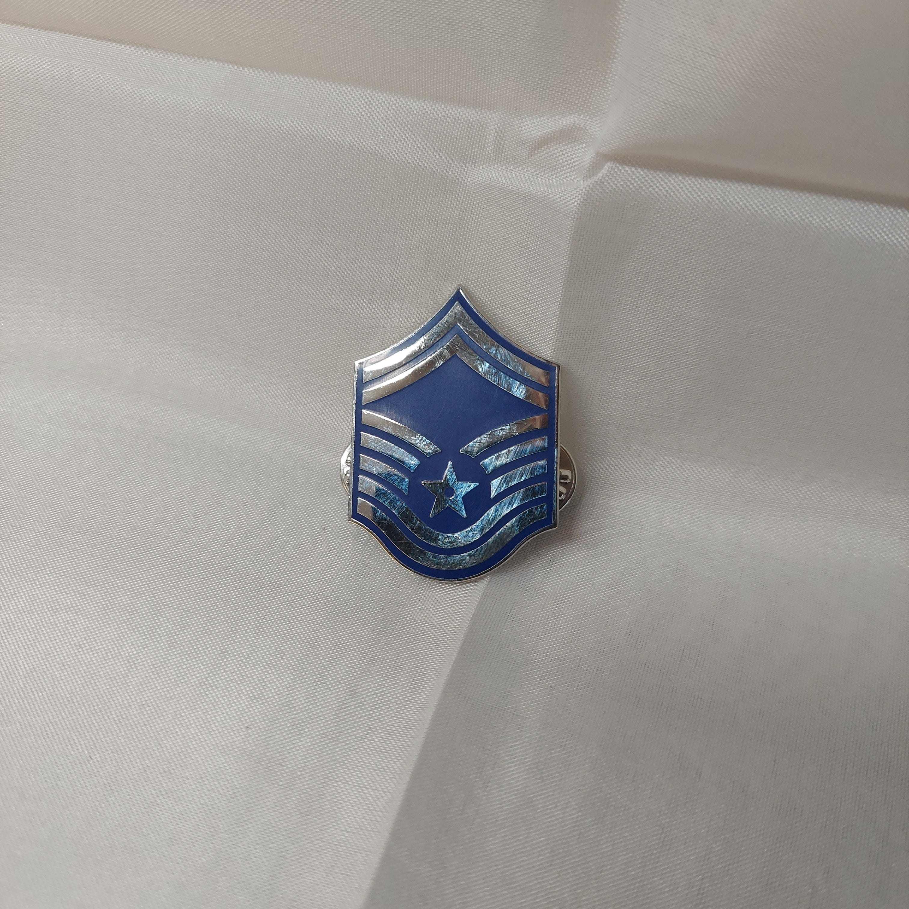 USAF Sr. Master Sargent E8 Rank Insignia Pin – The Command Bunker